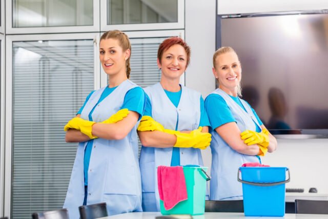 Maid vs. Housekeeper: Which Service Is Right for Your Home? » Wassup Mate