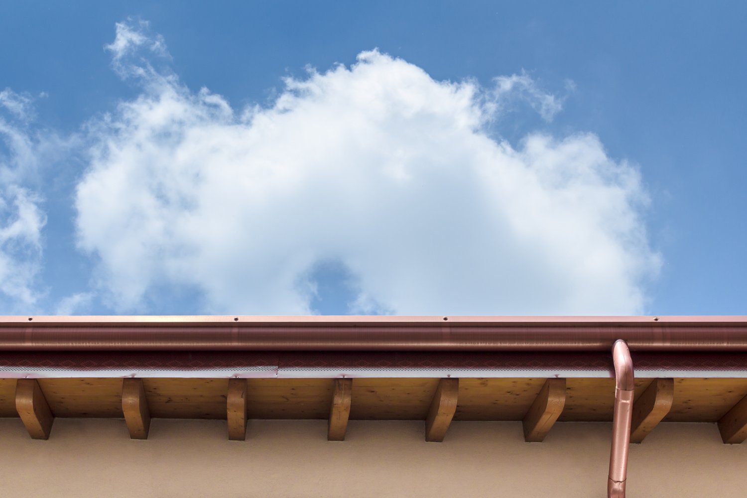 A Comprehensive Guide to Copper Gutters Installation » Wassup Mate